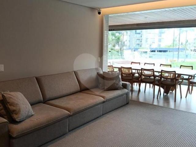 Apartamento com 3 quartos à venda em Riviera SP