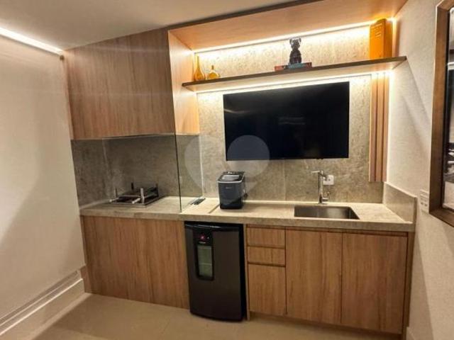 Apartamento com 3 quartos à venda em Tamboré SP