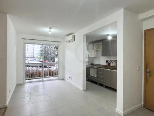 Apartamento com 3 quartos à venda em Tristeza RS