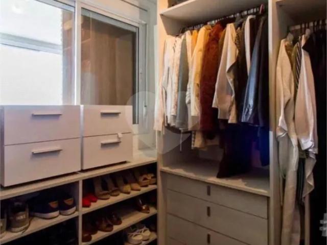 Apartamento com 3 quartos à venda em Vila Anastácio SP