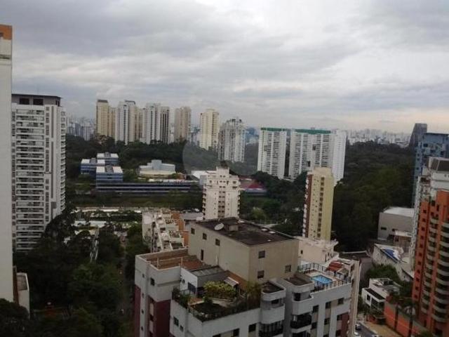Apartamento com 3 quartos à venda em Vila andrade SP