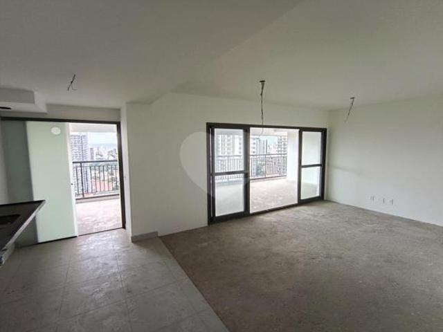 Apartamento com 3 quartos à venda em Vila firmiano pinto SP
