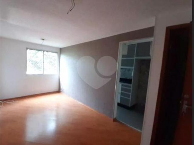 Apartamento com 3 quartos à venda em Vila guedes SP