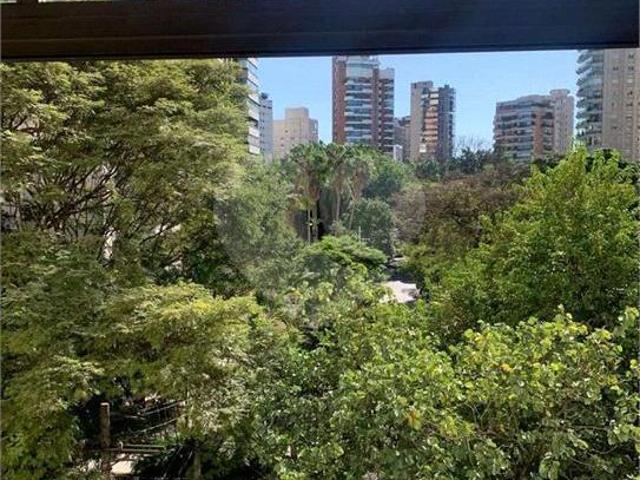 Apartamento com 3 quartos à venda em Vila nova conceição SP