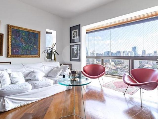 Apartamento com 3 quartos à venda em Vila nova conceição SP