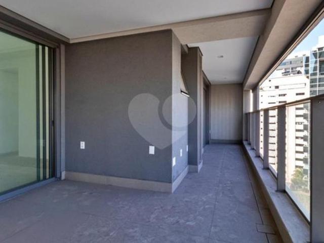 Apartamento com 3 quartos à venda em Vila olímpia SP