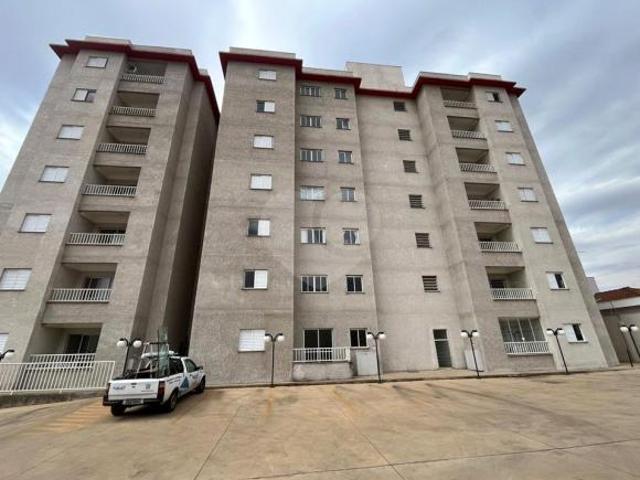 Apartamento à venda com 3 quartos, sendo 1 suíte, no condomínio Edificio Vila Plena, São Carlos