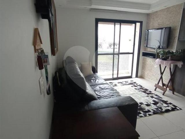Apartamento com 3 quartos à venda em Vila santos SP