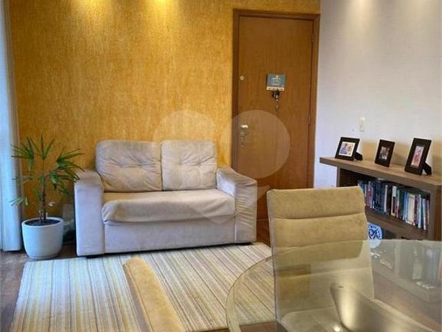 Apartamento com 3 quartos à venda em Vila Sofia SP