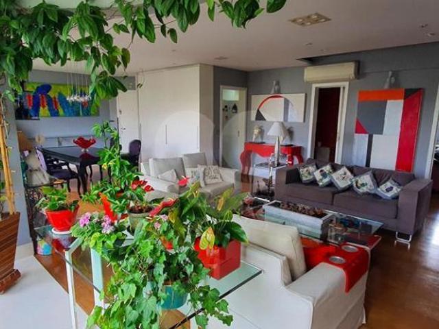 Apartamento com 3 quartos à venda em Vila Suzana SP