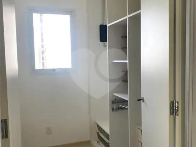 Apartamento com 3 quartos à venda ou para locação em Campo Belo SP