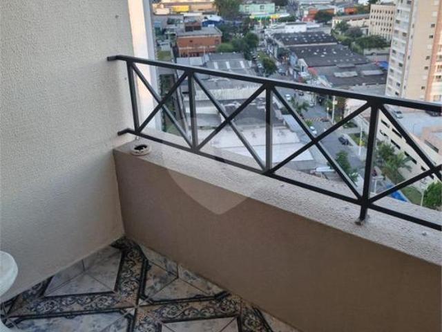 Apartamento com 3 quartos à venda ou para locação em Vila isa SP