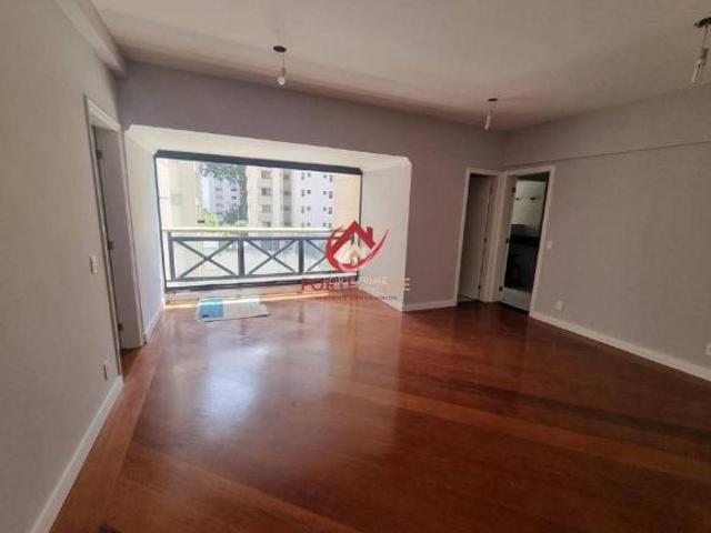 Apartamento com 3 quartos à Venda, Moema São Paulo