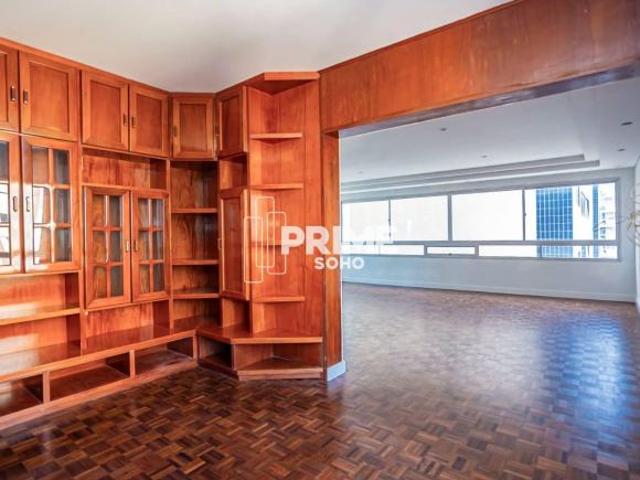 Apartamento com 3 Quartos à Venda no Alto da Glória