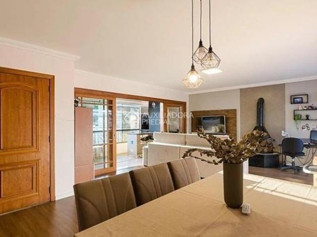Apartamento com 3 quartos a venda no bairro Menino Deus