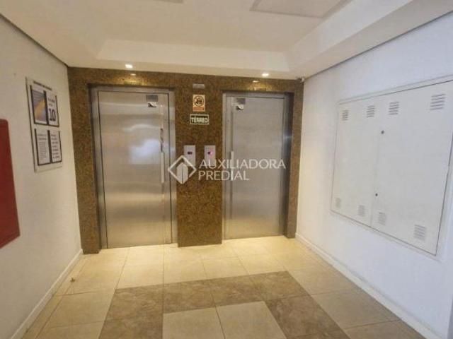 Apartamento com 3 Quartos à Venda no bairro Centro com 83m²