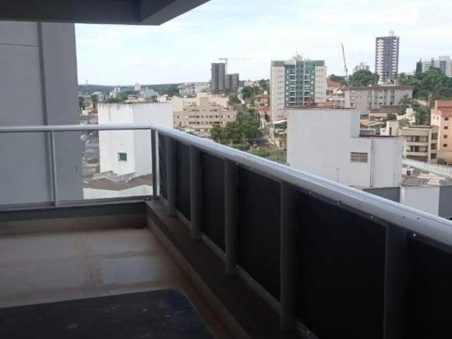 Apartamento com 3 quartos à venda no Bairro Tabajaras Uberlândia/MG