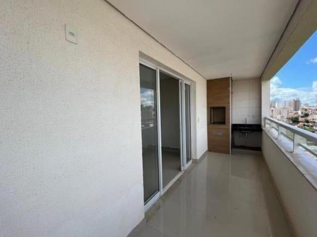 Apartamento com 3 quartos à venda no Bairro Vila Saraiva Uberlândia/MG