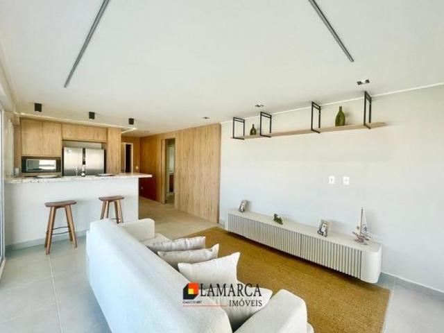 Apartamento com 3 quartos a venda no Guaruja