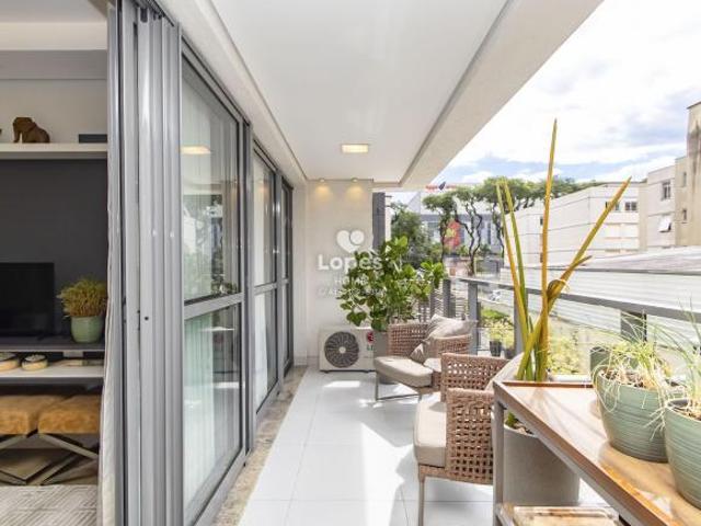 Apartamento com 3 quartos ao lado da Arena da Baixada