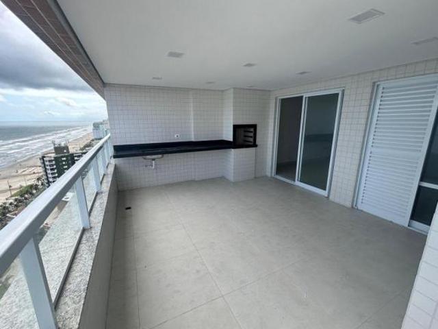 Apartamento com 3 quartos, Caiçara, Praia Grande R$ 1.75 mi