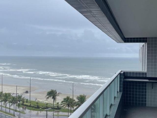 Apartamento com 3 quartos, Caiçara, Praia Grande R$ 950 mil