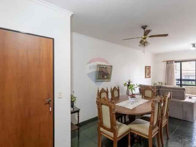 Apartamento com 3 quartos Centro