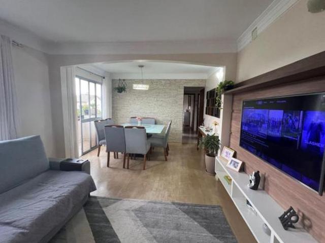 Apartamento com 3 quartos com 1 suíte, no Residencial Santos Dumont, Reformado