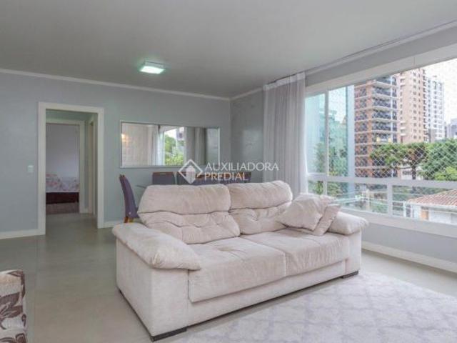 Apartamento com 3 Quartos com 1 Suíte e 2 Vagas Cobertas Escrituradas.