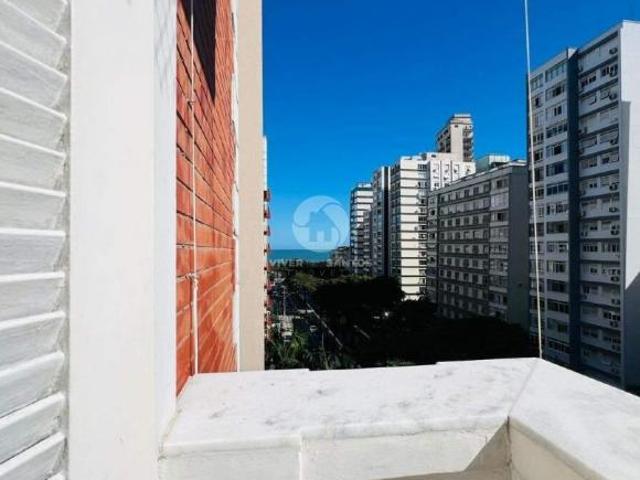 Apartamento com 3 quartos com vista mar no Boqueirão em Santos