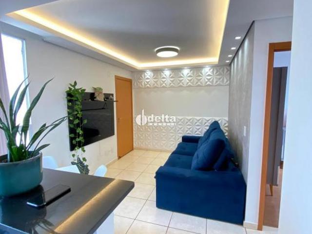 Apartamento com 3 quartos disponível para venda no bairro Chácaras Tubalina e Quartel em Uberlândia