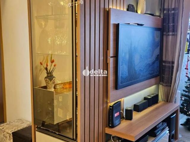 Apartamento com 3 quartos disponível para venda no bairro Nossa Senhora Aparecida em Uberlândia MG