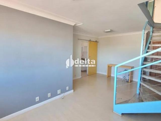 Apartamento com 3 quartos disponível para venda no bairro Saraiva em Uberlândia MG