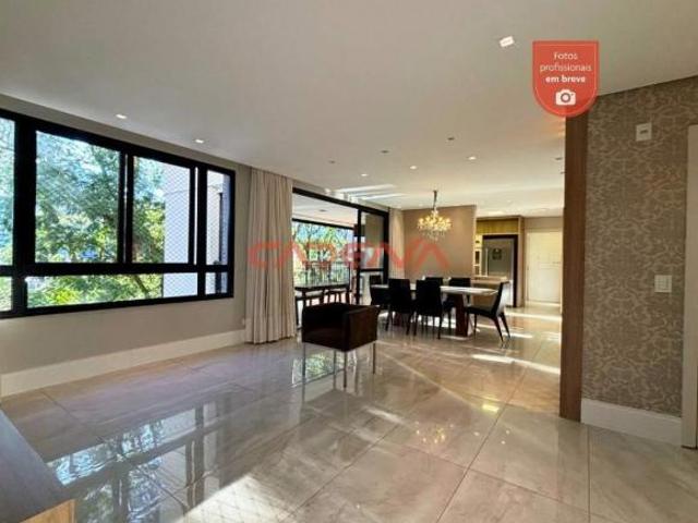 Apartamento com 3 quartos e 3 vagas à venda no Alto da Glória