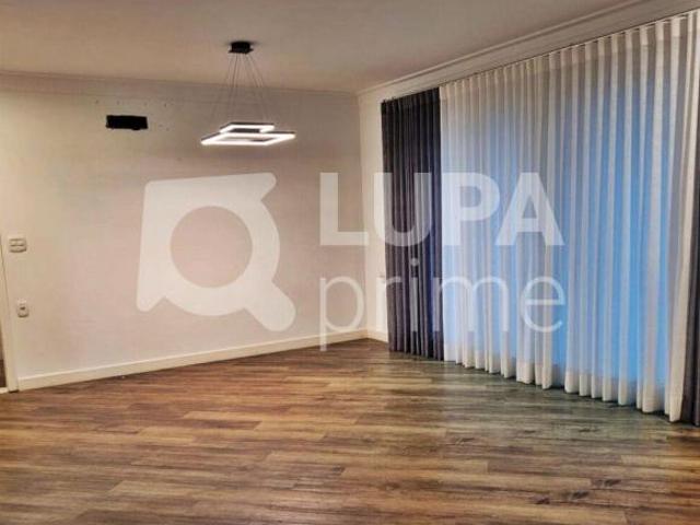 APARTAMENTO COM 3 QUARTOS E 3 VAGAS DE GARAGEM À VENDA EM SANTANA
