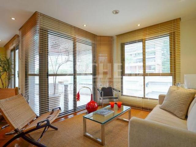 Apartamento com 3 quartos e 3 vagas no Real Parque