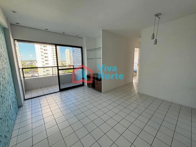 Apartamento com 3 Quartos e 3 banheiros à Venda, 50 m² por R$ 365.000