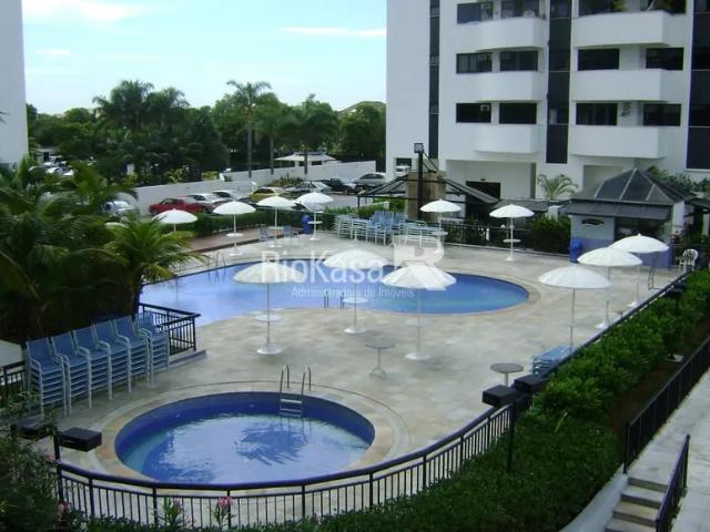 Apartamento com 3 Quartos e 3 banheiros à Venda, 73 m² por R$ 649.000