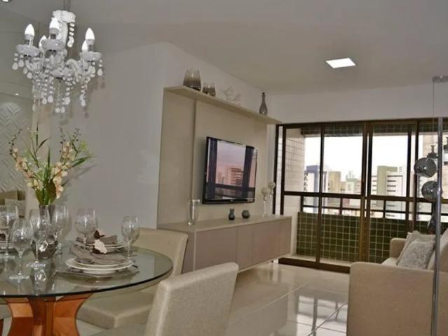 Apartamento com 3 Quartos e 3 banheiros à Venda, 74 m² por R$ 470.000