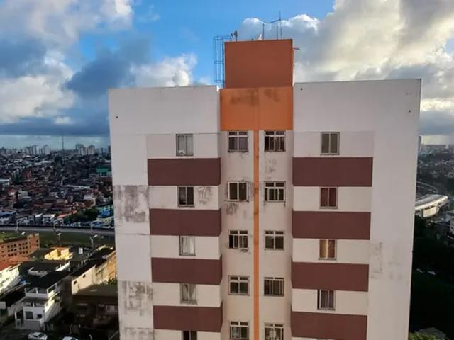 Apartamento com 3 Quartos e 3 banheiros à Venda, 80 m² por R$ 360.000