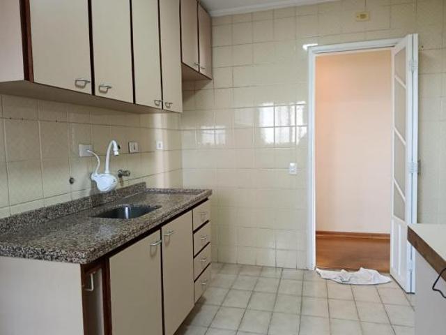 Apartamento com 3 Quartos e 3 banheiros à Venda, 82 m² por R$ 590.000