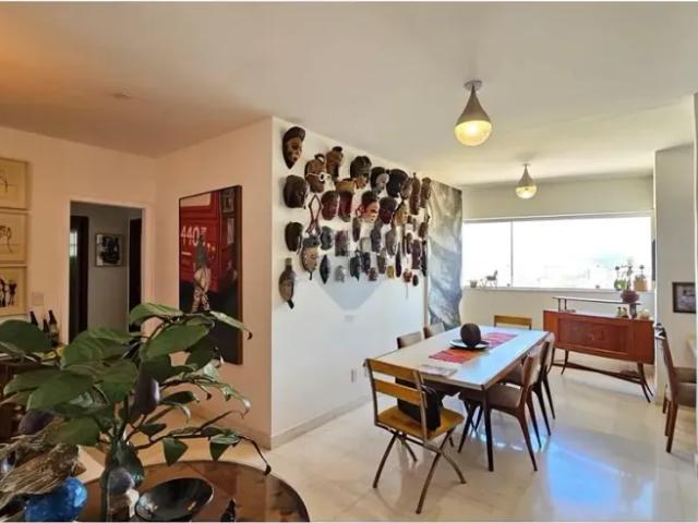 Apartamento com 3 Quartos e 3 banheiros à Venda, 87 m² por R$ 910.000