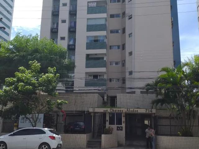 Apartamento com 3 Quartos e 3 banheiros à Venda, 90 m² por R$ 360.000