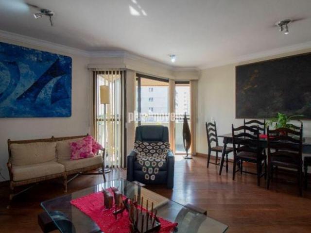 Apartamento com 3 Quartos e 3 banheiros à Venda, 90 m²