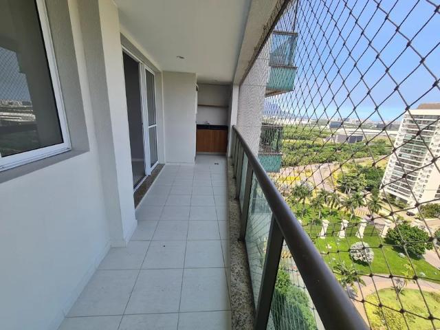 Apartamento com 3 Quartos e 3 banheiros à Venda, 97 m² por R$ 879.000