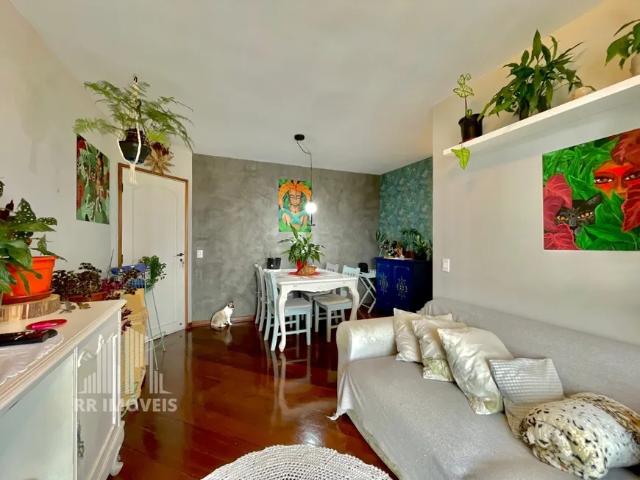 Apartamento com 3 Quartos e 3 banheiros à Venda, 98 m² por R$ 1.019.750