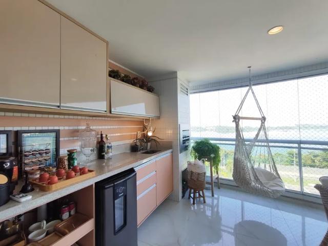 Apartamento com 3 Quartos e 3 banheiros à Venda, 99 m² por R$ 1.100.000