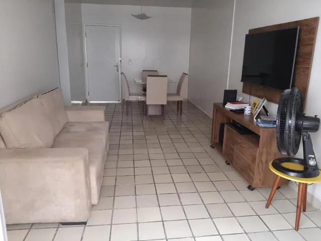 Apartamento com 3 Quartos e 3 banheiros à Venda, 105 m² por R$ 280.000