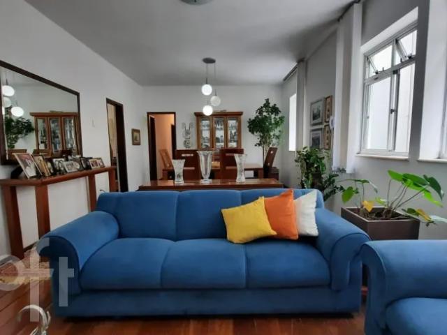 Apartamento com 3 Quartos e 3 banheiros à Venda, 110 m² por R$ 490.000