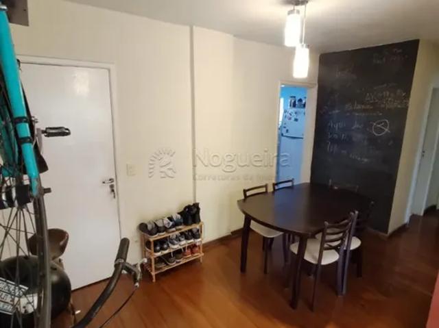 Apartamento com 3 Quartos e 3 banheiros à Venda, 110 m² por R$ 210.000